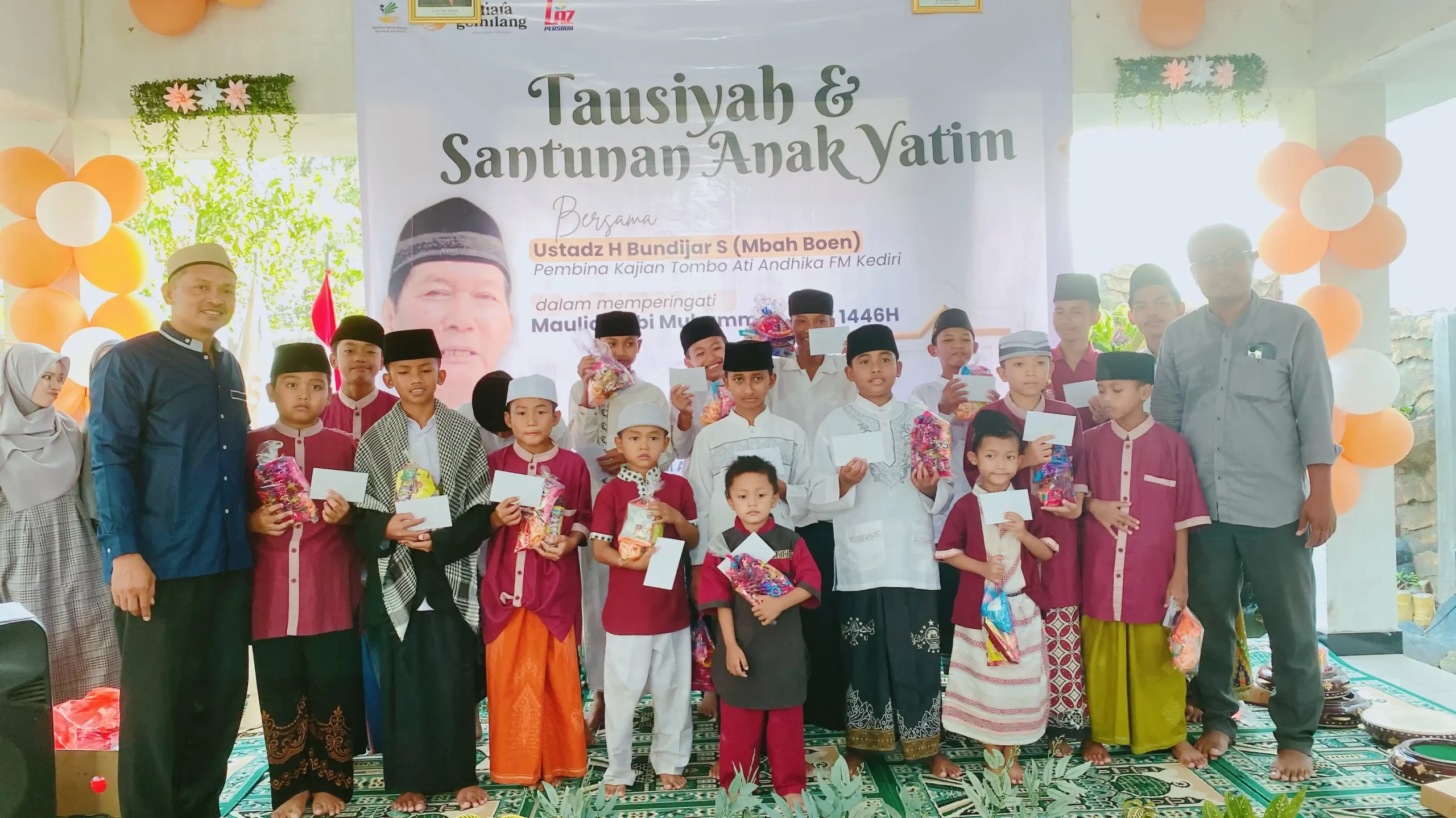 Tausiah dan Santunan Anak Yatim | Maulid Nabi Muhammad - Yayasan ...
